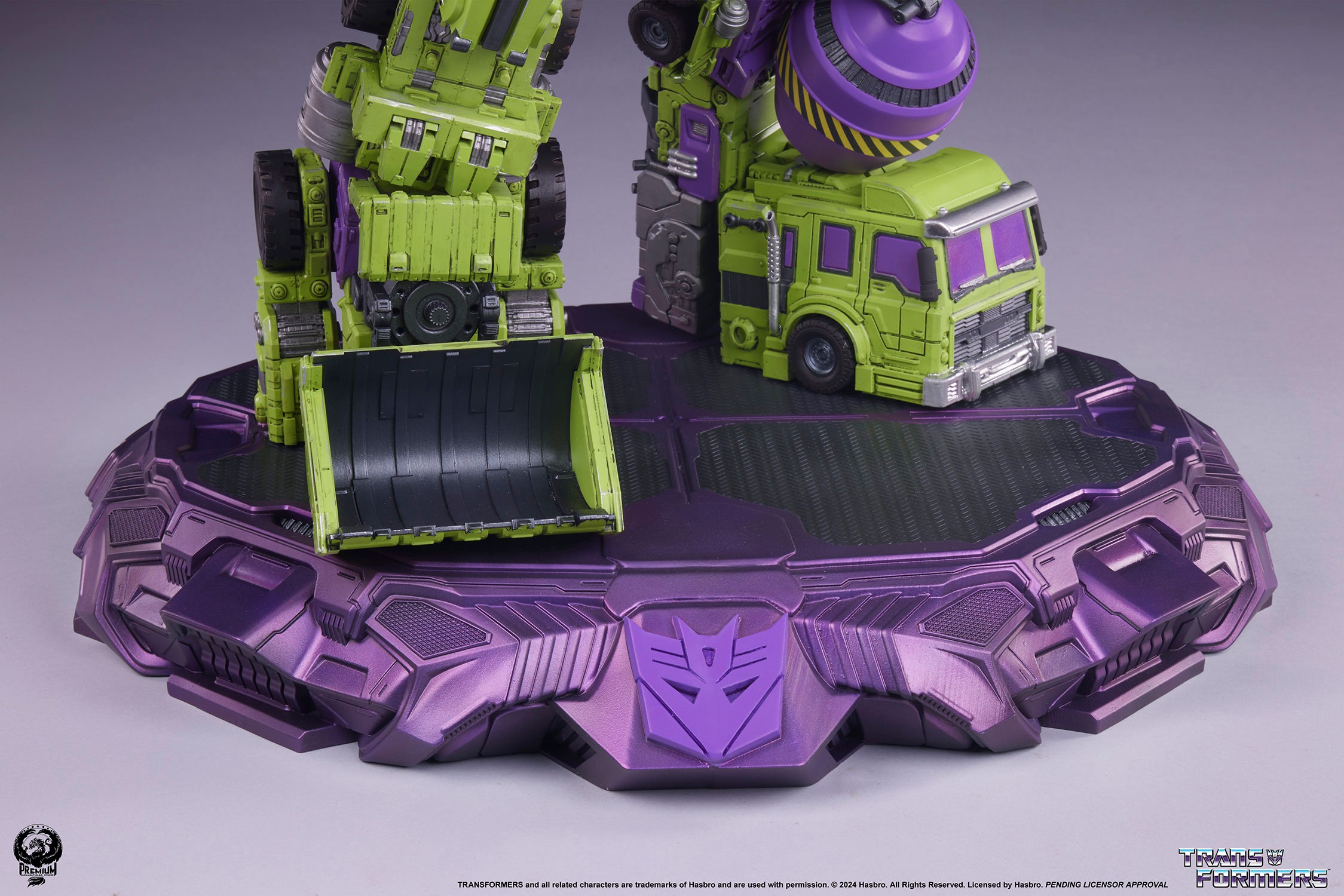Devastator – Museum Scale – Statue by PCS | Sideshow Collectibles