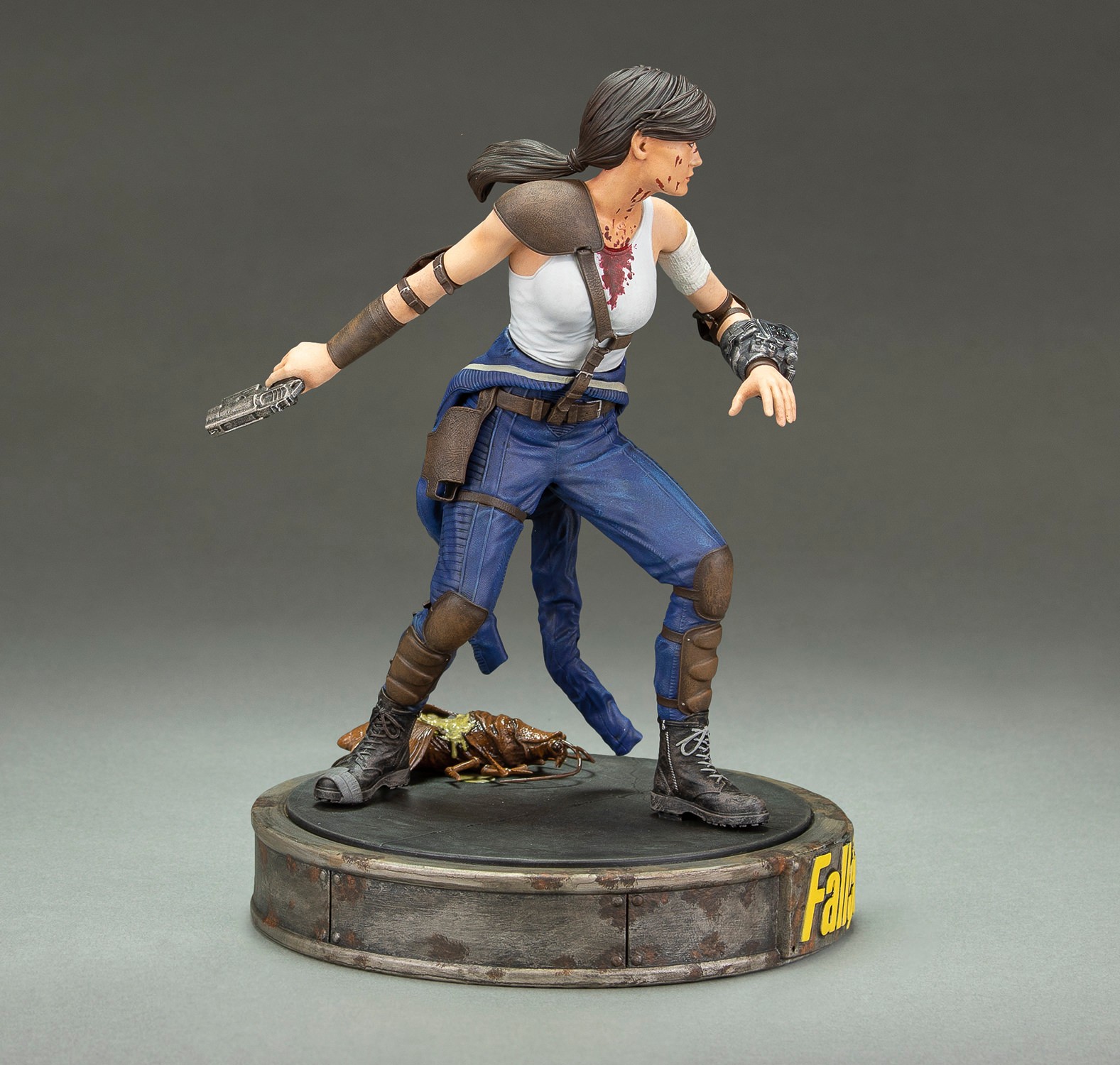 Lucy Statue by Dark Horse Comics | Sideshow Collectibles