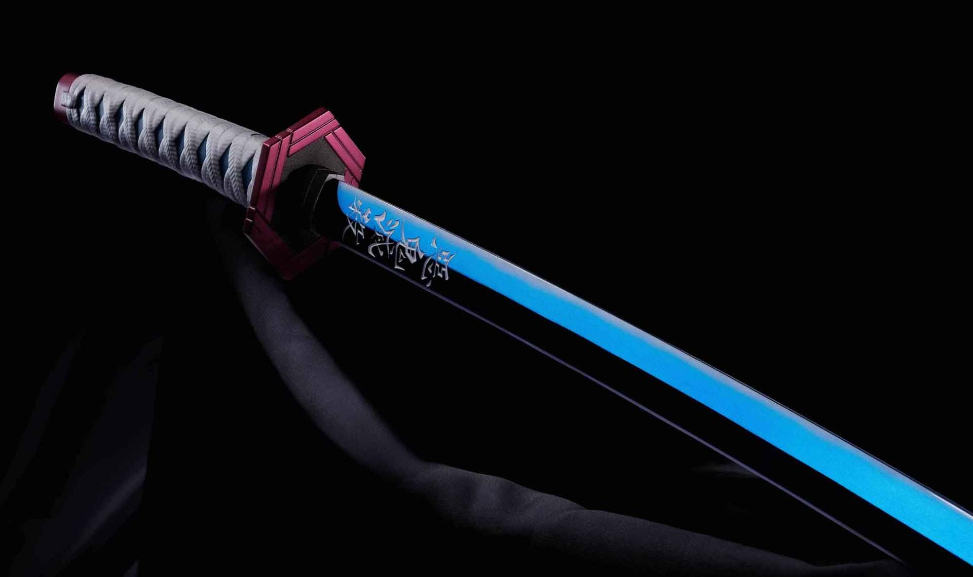 Nichirin Sword (Giyu Tomoika) Prop Replica by Tamashii Nations ...