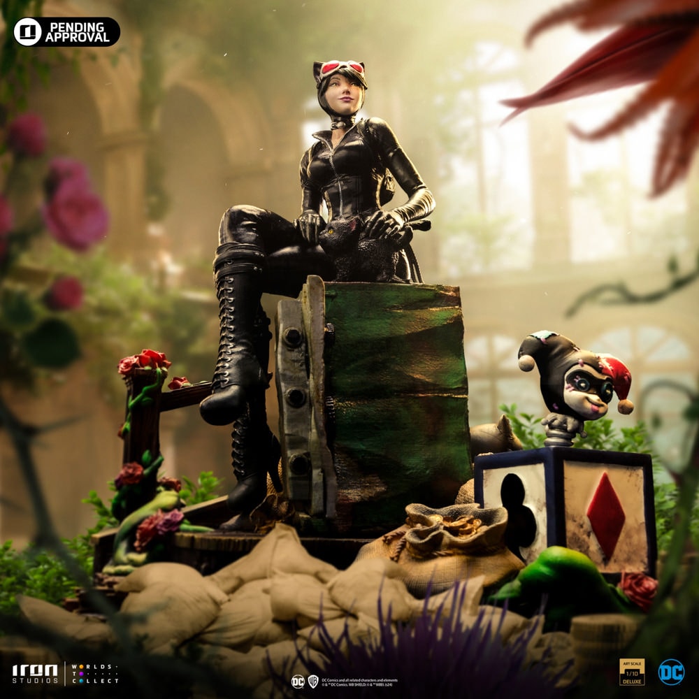 Catwoman (Gotham City Sirens) Art Scale 1:10 Statue by Iron Catwoman (Gotham City Sirens) Art Scale 1:10 Statue by Iron