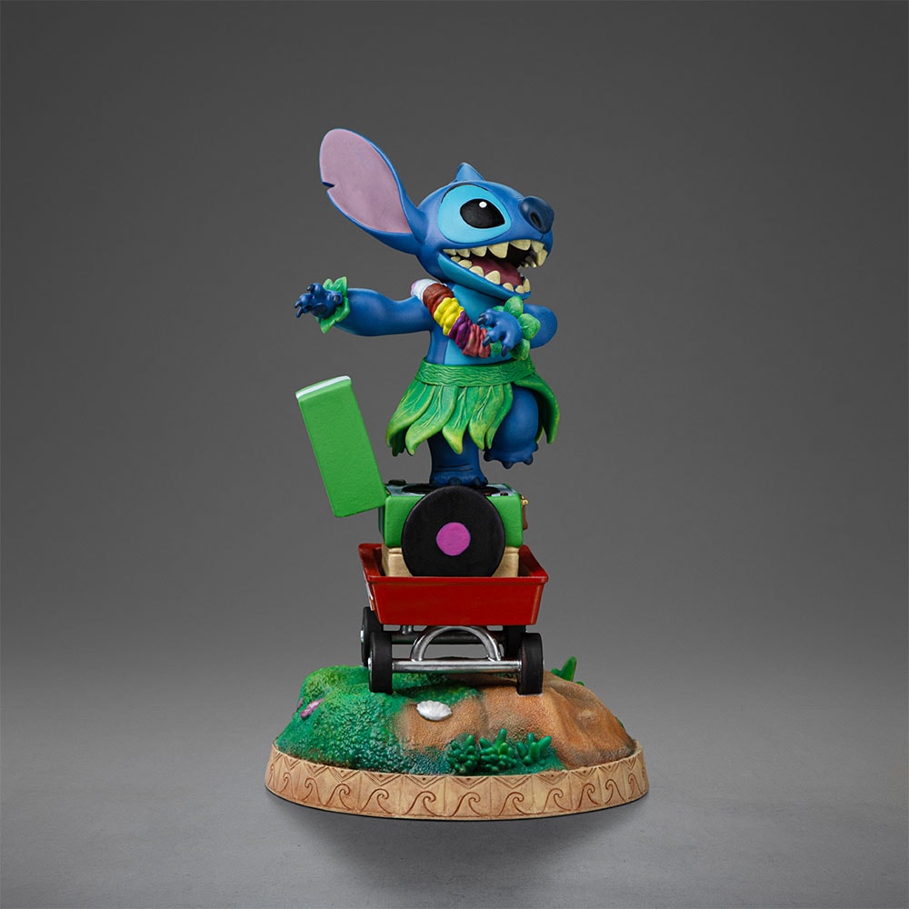 Stitch 1:10 Scale Statue by Iron Studios | Sideshow Collectibles