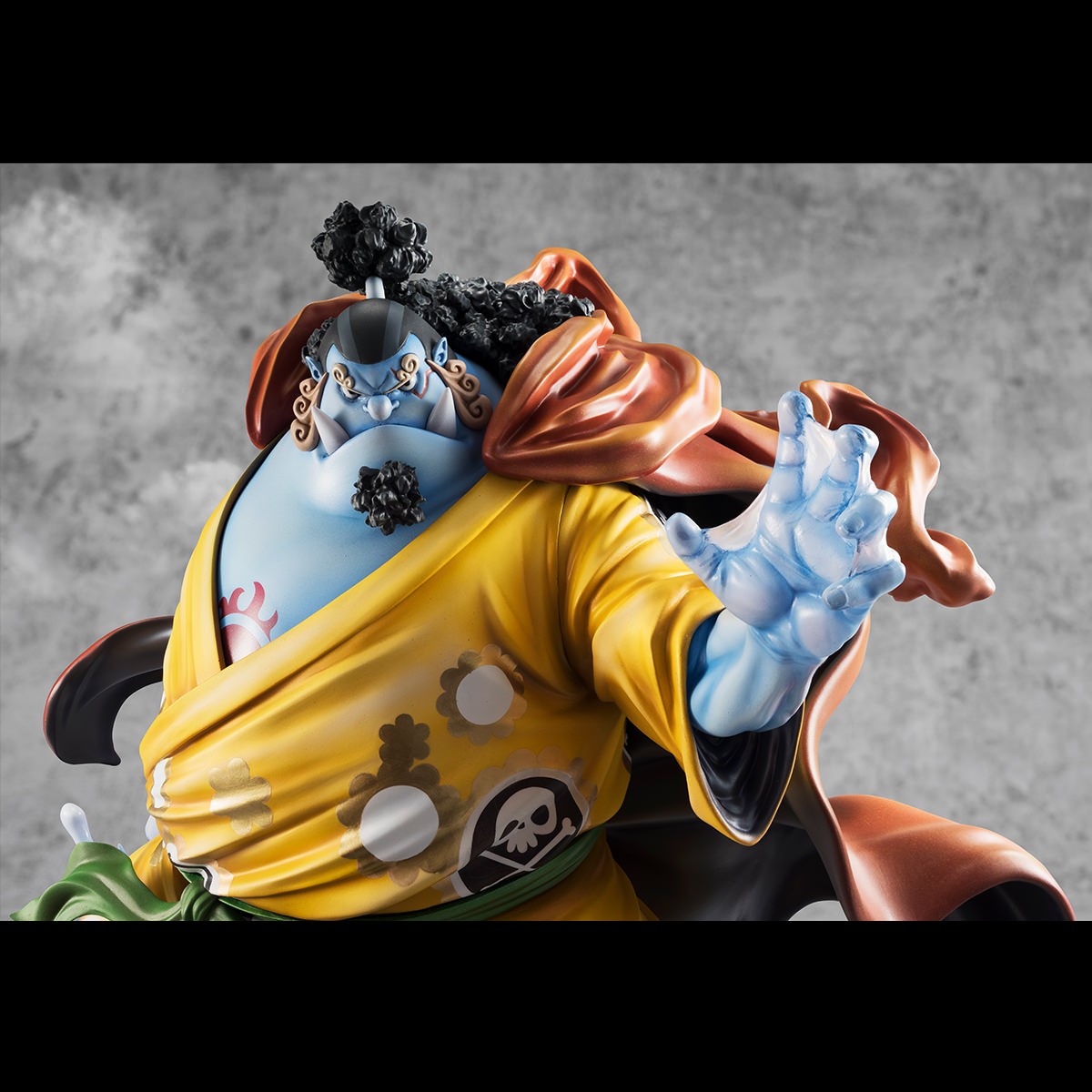 Knight of the Sea Jinbe Collectible Figure by MegaHouse | Sideshow ...