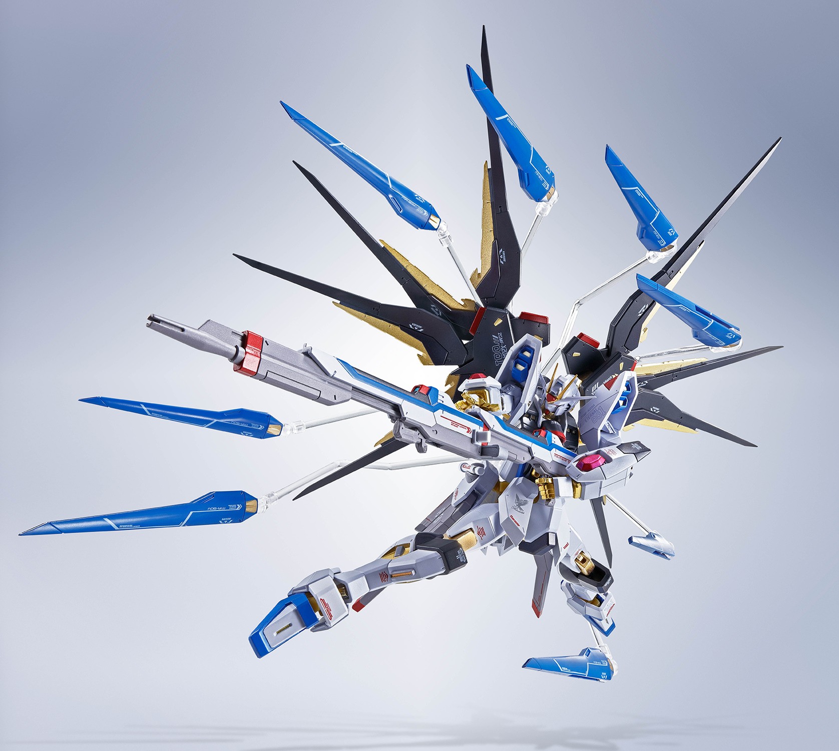 Strike Freedom Gundam Collectible Figure by Tamashii Nations | Sideshow ...