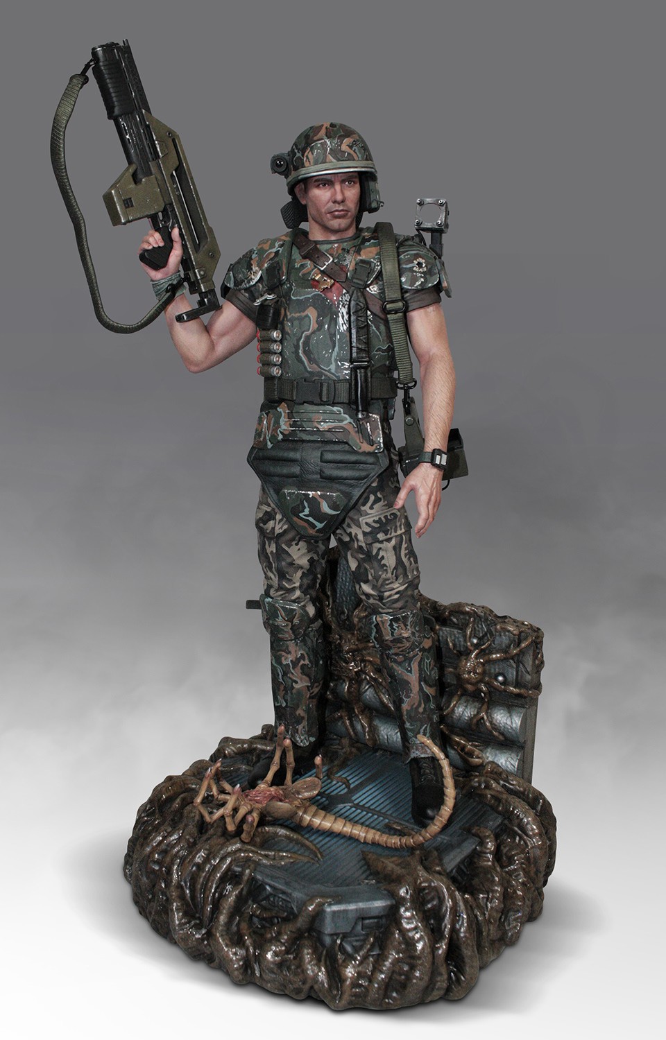 Corporal Hicks Quarter Scale Statue by Hollywood Collectibles Group ...