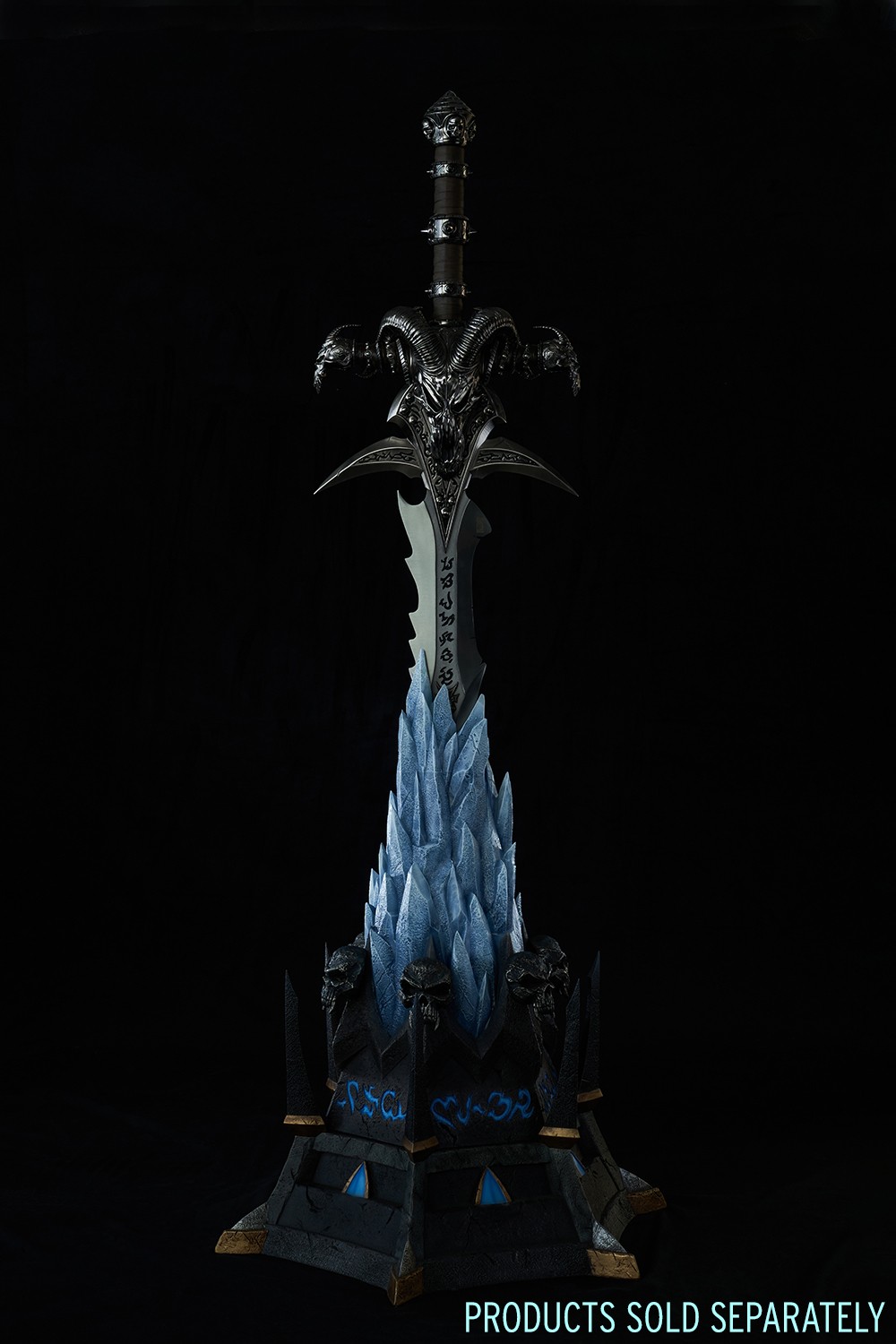 Frostmourne Sword Ice Pedestal Replica by HEX Collectibles | Sideshow ...
