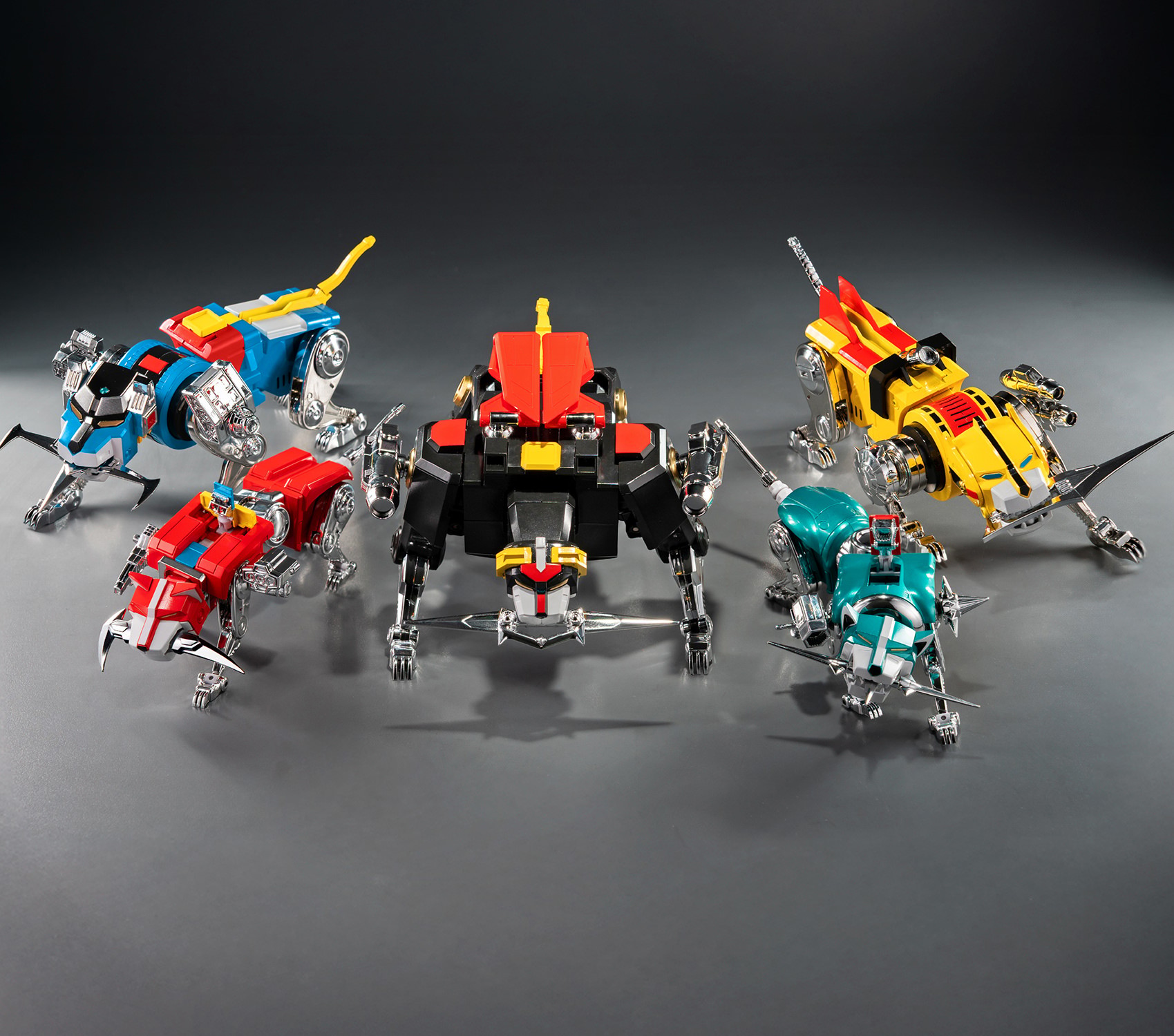 ROBO-DOU Voltron (Retro Toy Edition) Action Figure by Threezero ...