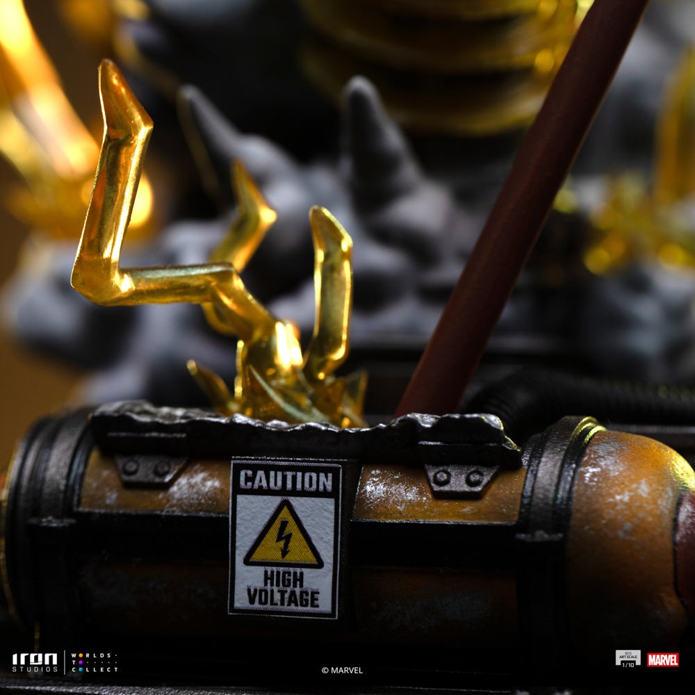 Electro 1:10 BDS Art Scale Statue by Iron Studios | Sideshow Collectibles