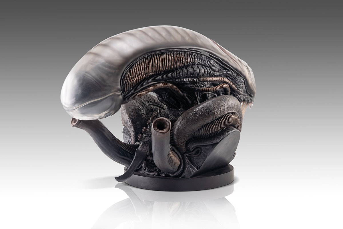 Alien Xenomorph Life-Size Bust by Hollywood Collectibles Group ...