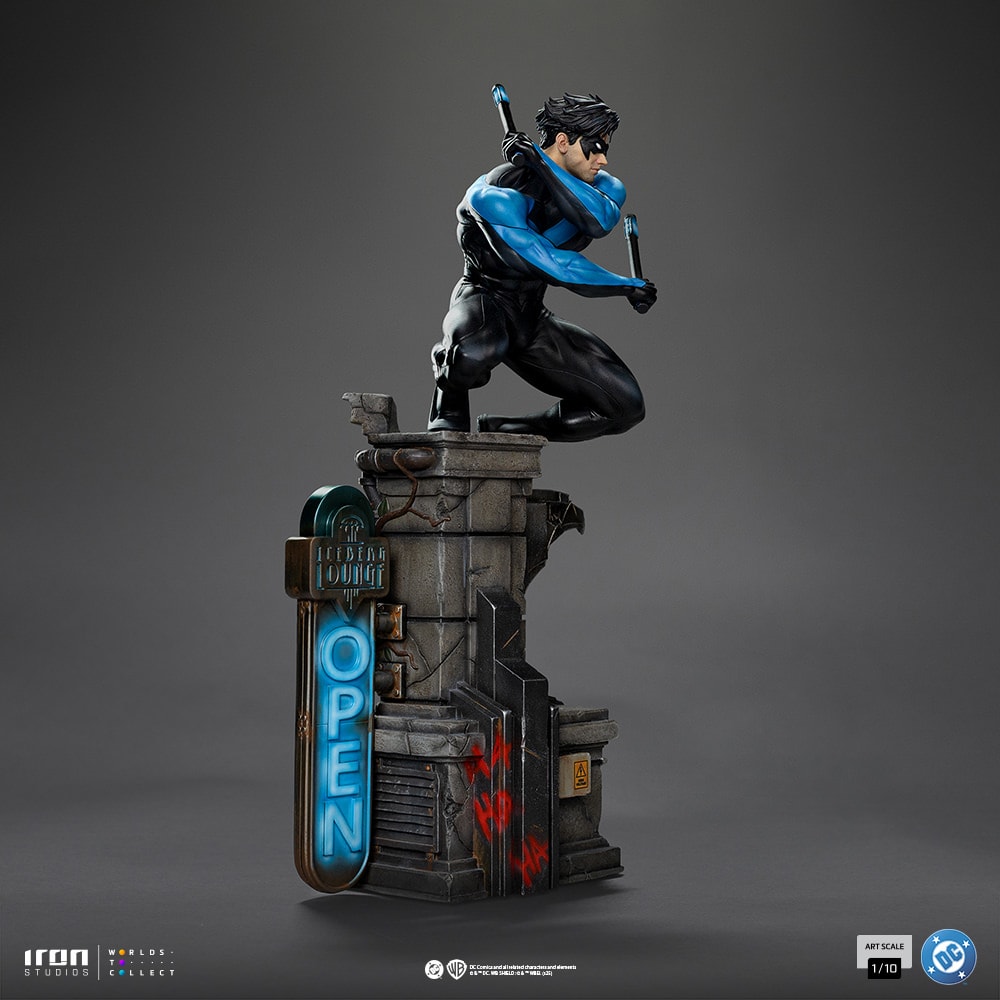 Nightwing 1:10 Scale Statue by Iron Studios | Sideshow Collectibles