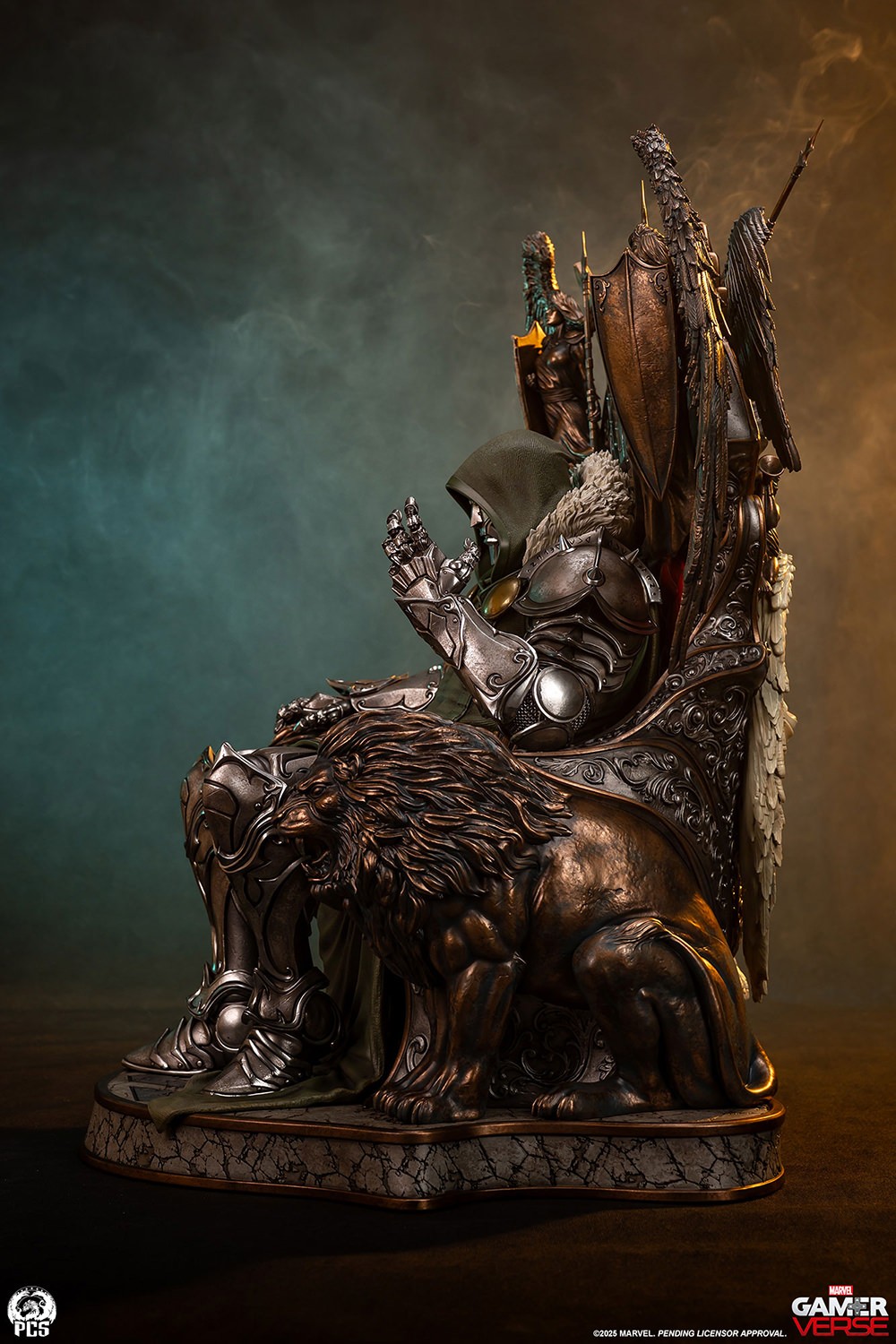 Dr. Doom 1:3 Scale Statue by PCS | Sideshow Collectibles