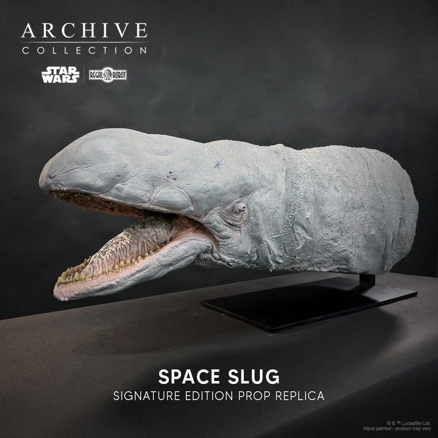 Space Slug Prop Replica by Regal Robot | Sideshow Collectibles
