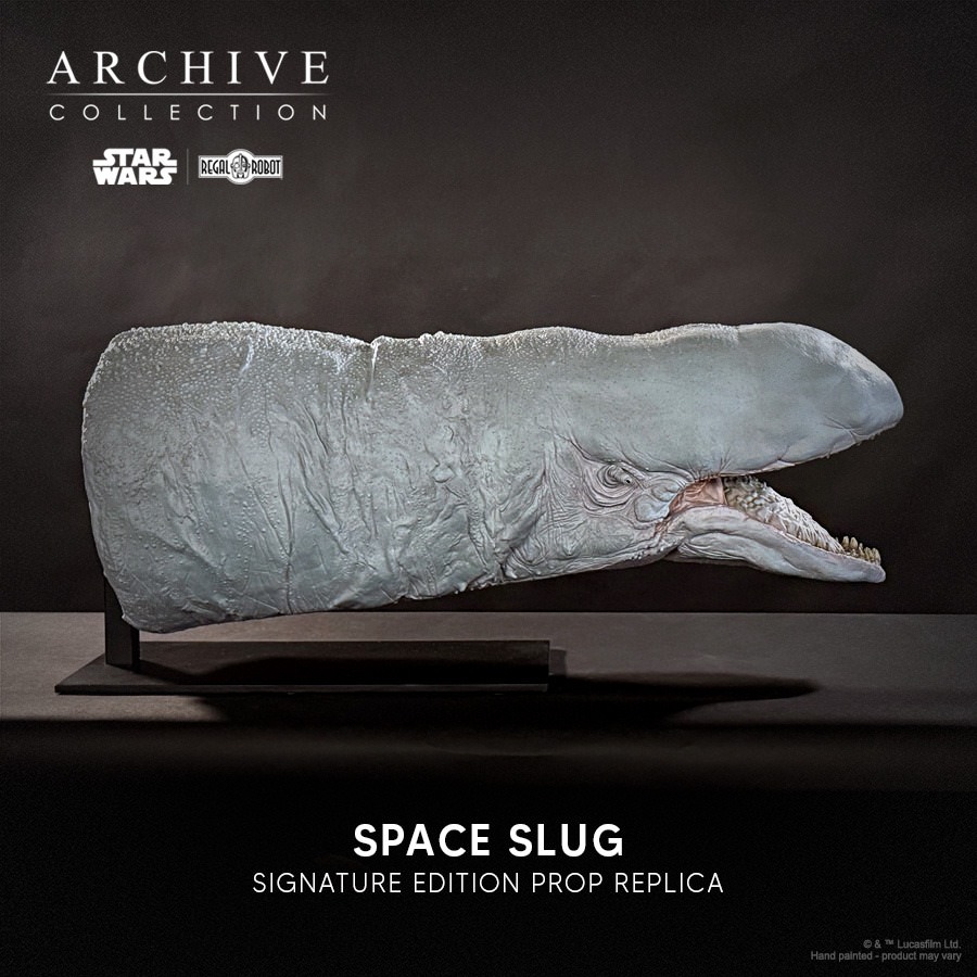 Space Slug Prop Replica by Regal Robot | Sideshow Collectibles