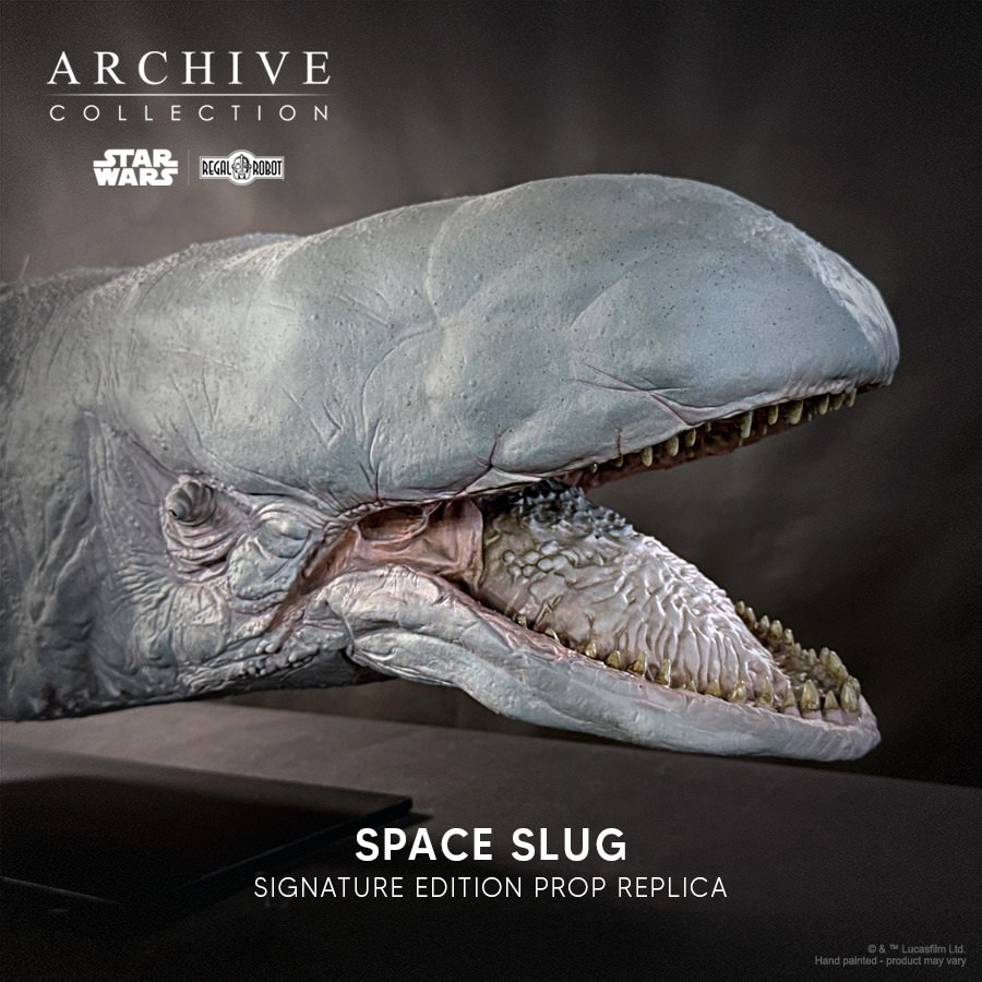 Space Slug Prop Replica by Regal Robot | Sideshow Collectibles