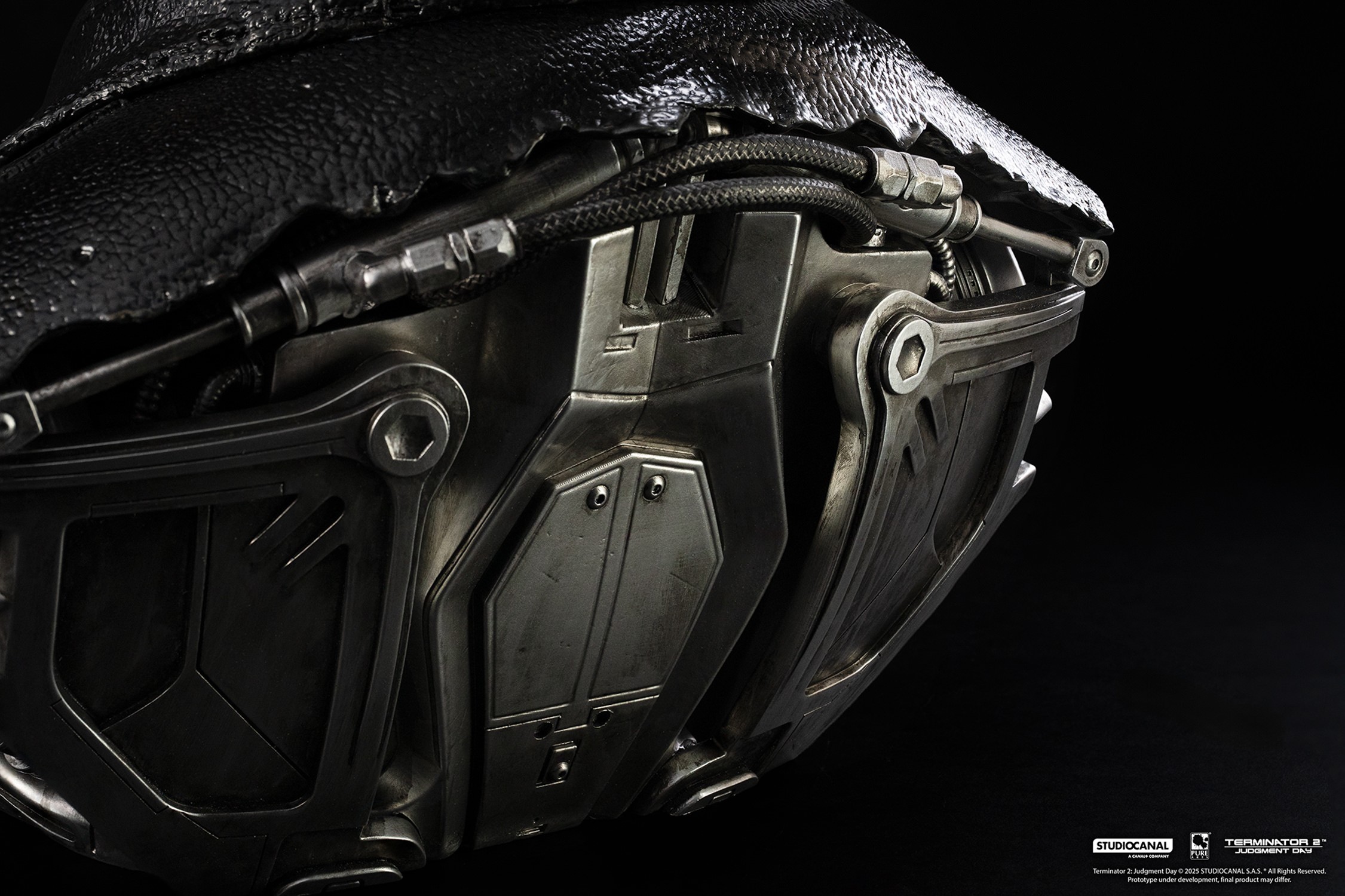 T-800 Model 101 Art Mask Life-Size Bust by PureArts | Sideshow Collectibles