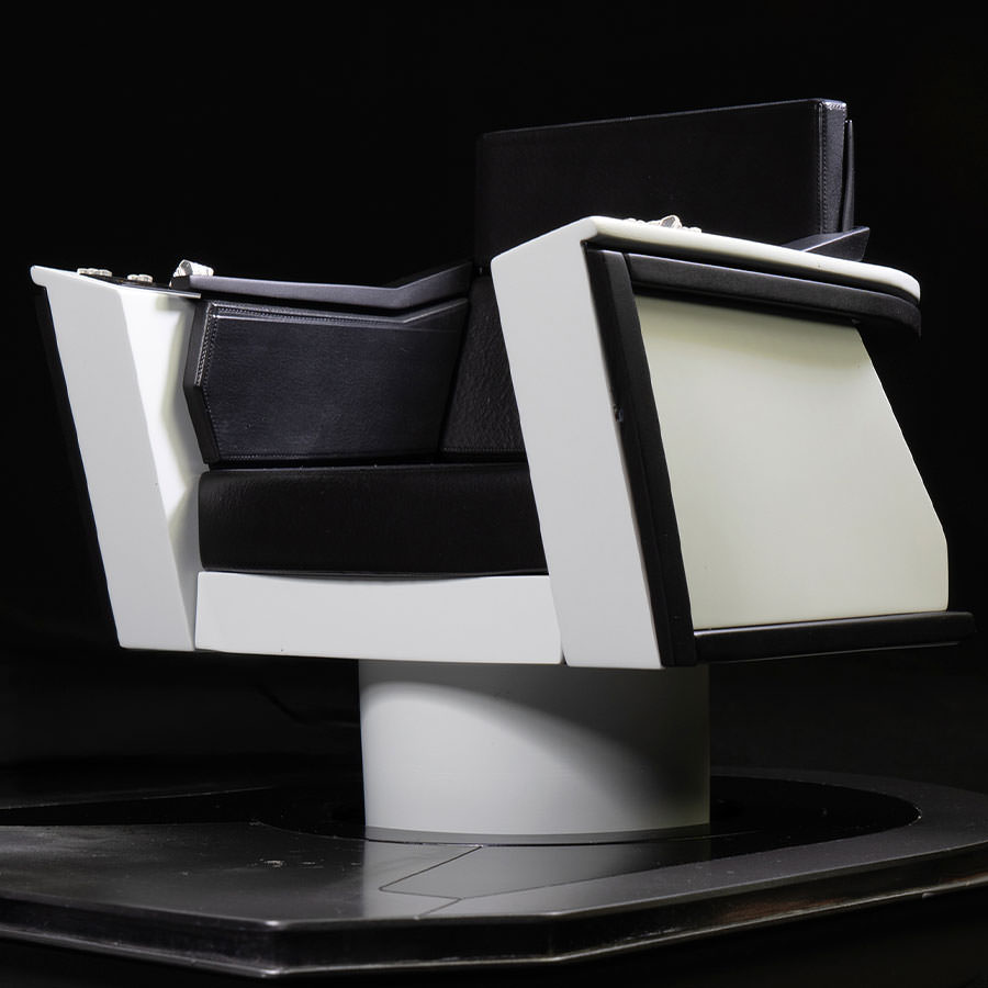 U.S.S. Enterprise Command Chair Prop Replica by EXO-6 Collectibles ...