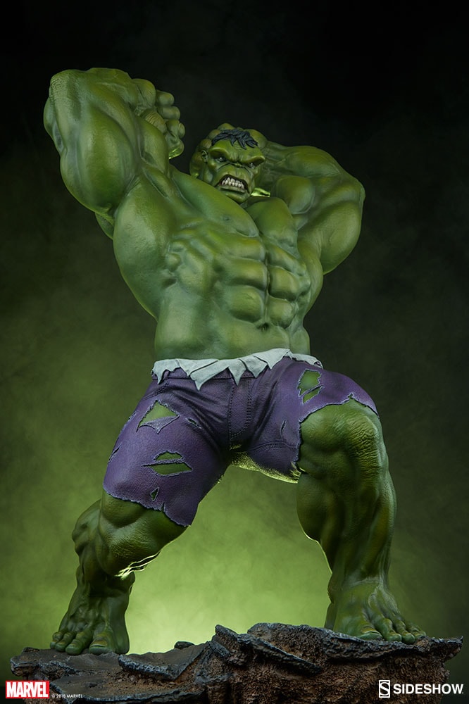Marvel Hulk Statue by Sideshow Collectibles | Sideshow Collectibles