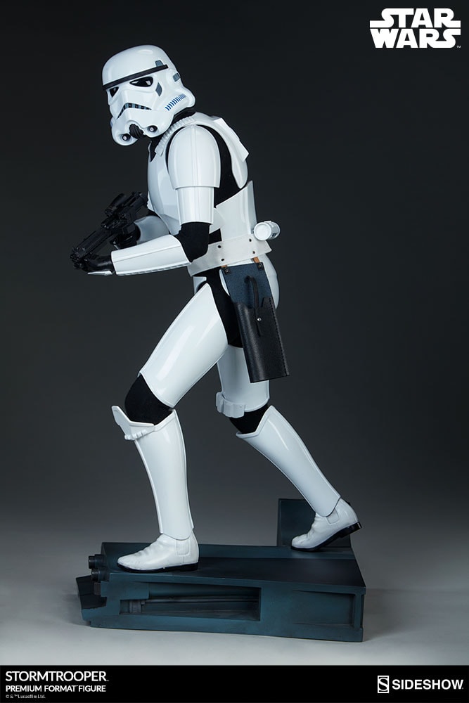 Star Wars Stormtrooper Premium Format(TM) Figure by Sideshow | Sideshow ...