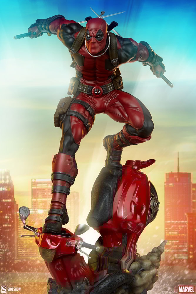 Deadpool Premium Format™ Figure by Sideshow Collectibles | Sideshow ...