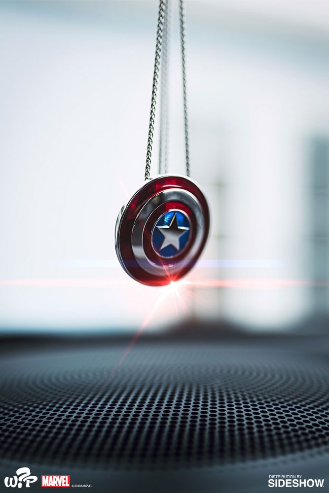 Marvel Captain America Shield Necklace - Small | Sideshow Collectibles