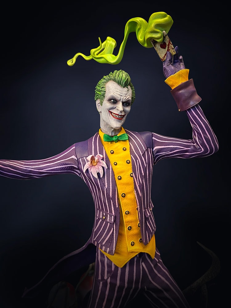 The Joker Arkham Asylum Statue | Sideshow Collectibles