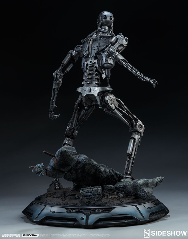 Terminator Terminator T-800 Endoskeleton Maquette by Sidesho | Sideshow ...