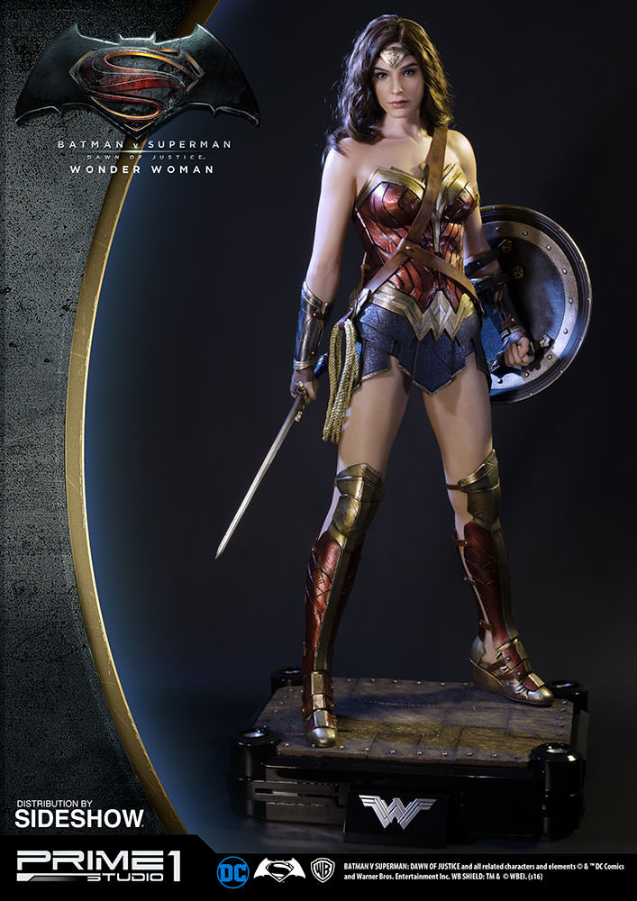 DC Comics Wonder Woman Polystone Statue by Prime 1 Studio | Sideshow ...