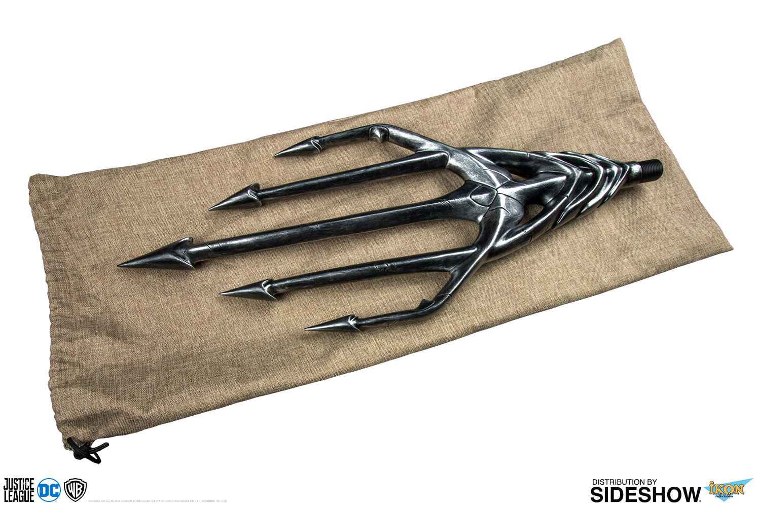 DC Comics Aquamans Trident Prop Replica by Ikon Collectibles | Sideshow ...