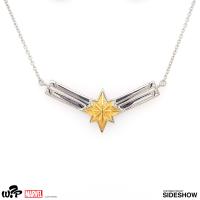 Captain Marvel's Gold Necklace | Sideshow Collectibles