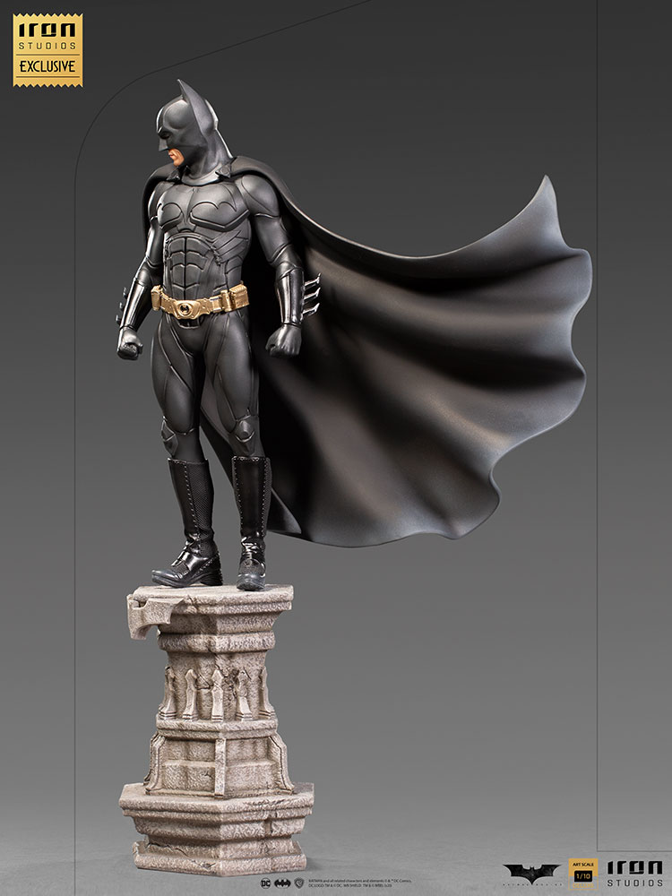 Batman Begins - Batman Deluxe 1/10th Scale (Con Exclusive) - Statue Forum