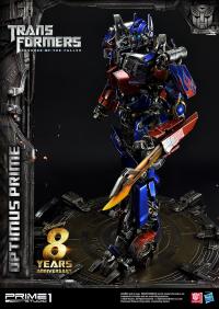 Optimus Prime Statue by Prime 1 Studio | Sideshow Collectibles