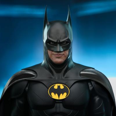 Batman (Modern Suit) Sixth Scale Figure by Hot Toys | Sideshow Collectibles